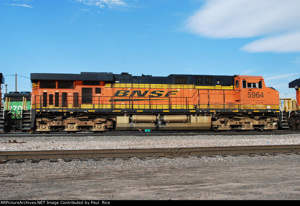 BNSF 5964
